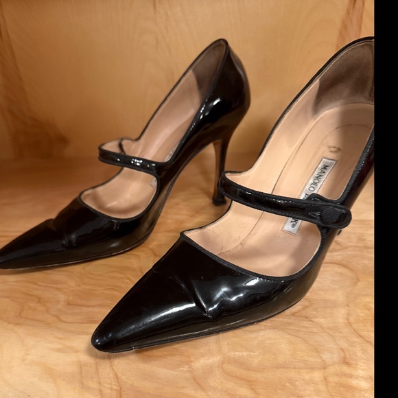 Manolo Blahnik | Shoes | Manolo Blahnik Mary Jane Pump In Black Patent ...